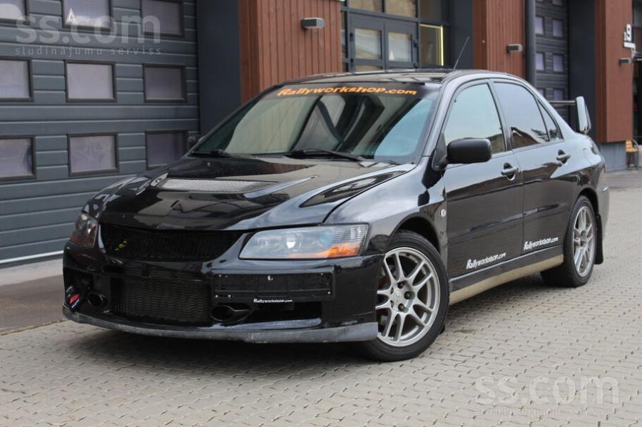 Melns Mitsubishi lancer-evolution 2006 Rīga, ar dzinēja tilpumu 2.00 L un nobraukumu 187 tūkst. km par 44950 €, foto 1 vietnē AUTOMOTO.COM.LV