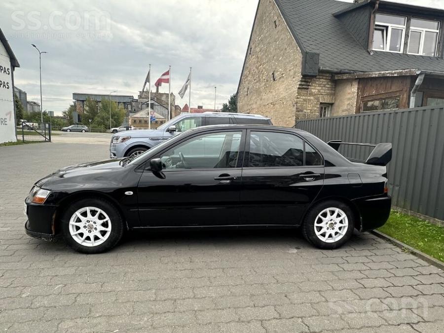 Melns Mitsubishi lancer-evolution 2006 Jelgava, ar dzinēja tilpumu 2.00 L un nobraukumu 87 tūkst. km par 17900 €, foto 5 vietnē AUTOMOTO.COM.LV