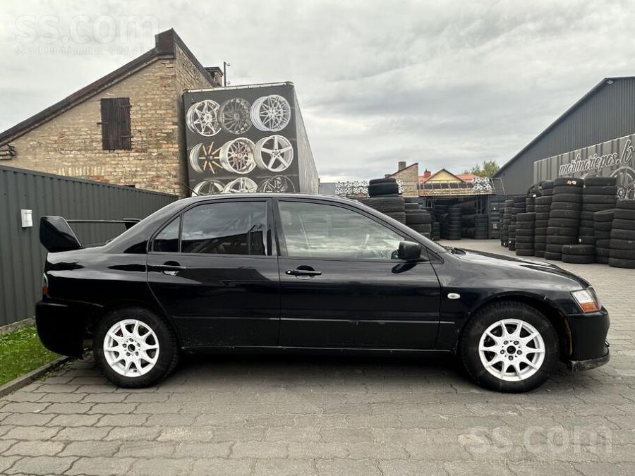 Melns Mitsubishi lancer-evolution 2006 Jelgava, ar dzinēja tilpumu 2.00 L un nobraukumu 87 tūkst. km par 17900 €, foto 6 vietnē AUTOMOTO.COM.LV