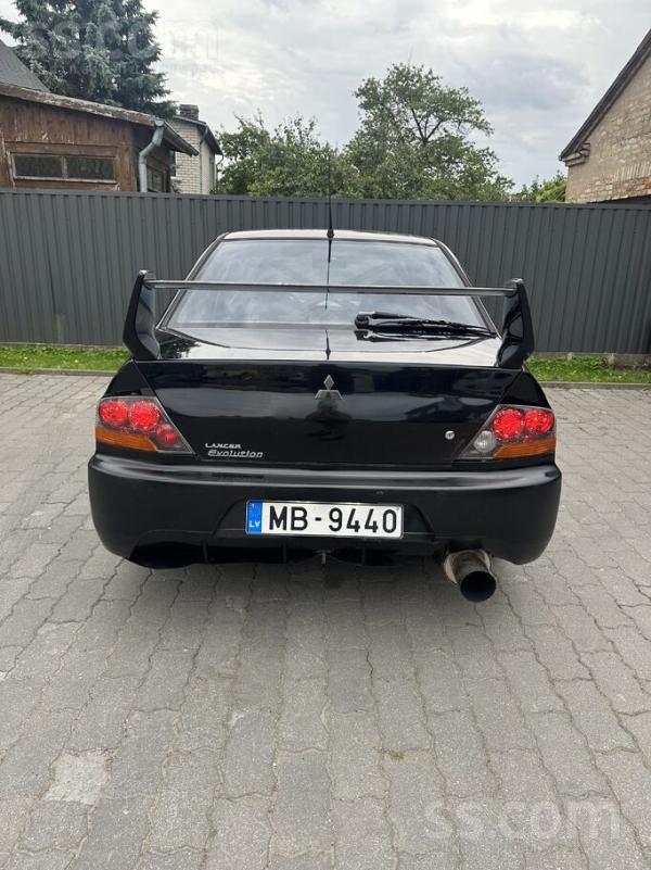 Black Mitsubishi lancer-evolution 2006 in Jelgava, with an engine capacity of 2.00 L and mileage of 87 thousand km for 17900 €, photo 7 on AUTOMOTO.COM.LV