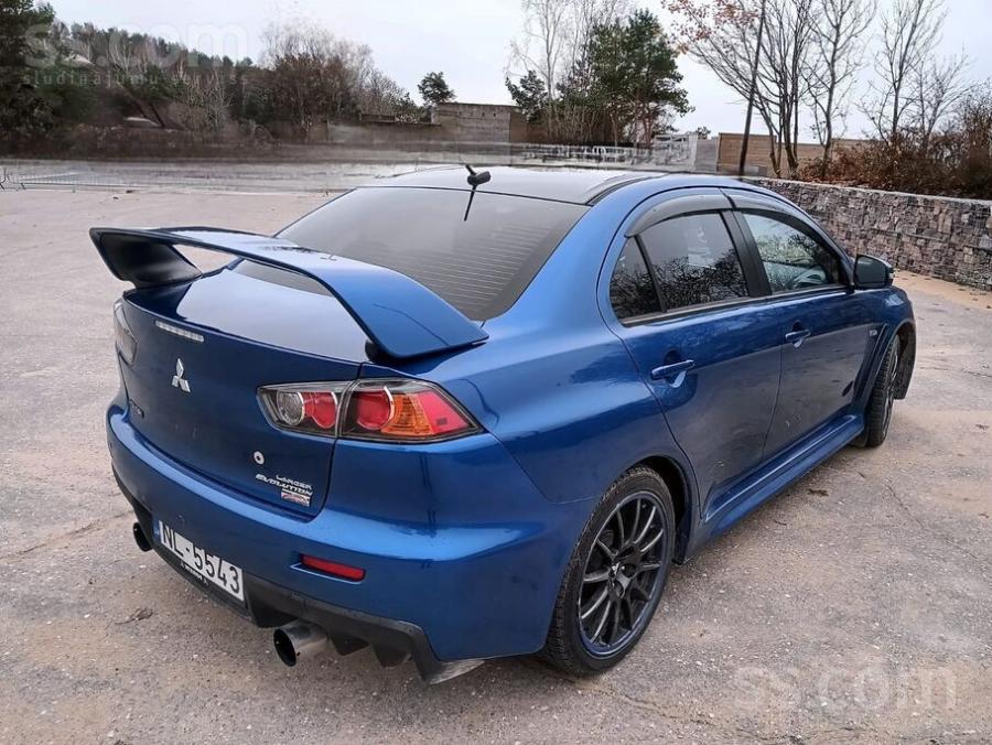 Blue Mitsubishi lancer-evolution 2015 in Riga, with an engine capacity of 2.00 L and mileage of 80 thousand km for 37000 €, photo 3 on AUTOMOTO.COM.LV