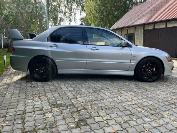 Grey Mitsubishi lancer-evolution 2004 in Jurmala, with an engine capacity of 2.00 L and mileage of 280 thousand km for 32500 €, photo 4 on AUTOMOTO.COM.LV