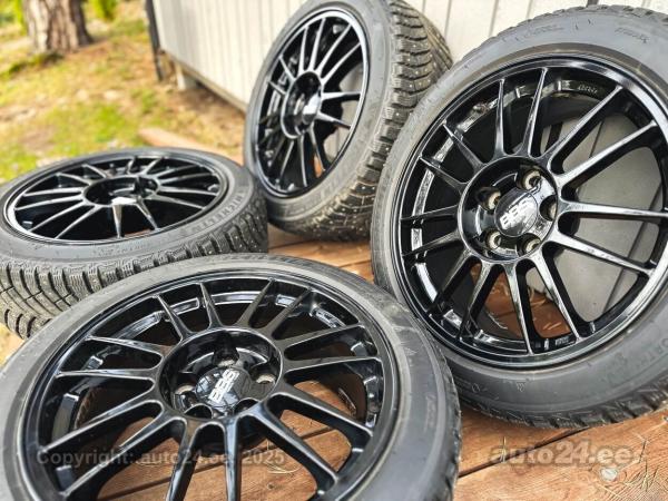 Pelēks Mitsubishi lancer-evolution 2005 Rīga, ar dzinēja tilpumu 2.00 L un nobraukumu 217 tūkst. km par 35000 €, foto 11 vietnē AUTOMOTO.COM.LV