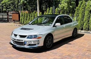 Pelēks Mitsubishi lancer-evolution 2005 Viļņa, ar dzinēja tilpumu 2.00 L un nobraukumu 131 tūkst. km par 38000 €, foto 3 vietnē AUTOMOTO.COM.LV