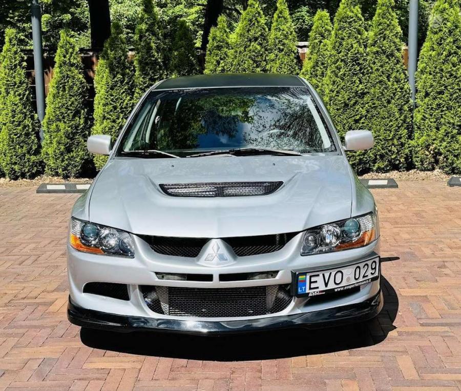 Pelēks Mitsubishi lancer-evolution 2005 Viļņa, ar dzinēja tilpumu 2.00 L un nobraukumu 131 tūkst. km par 38000 €, foto 4 vietnē AUTOMOTO.COM.LV