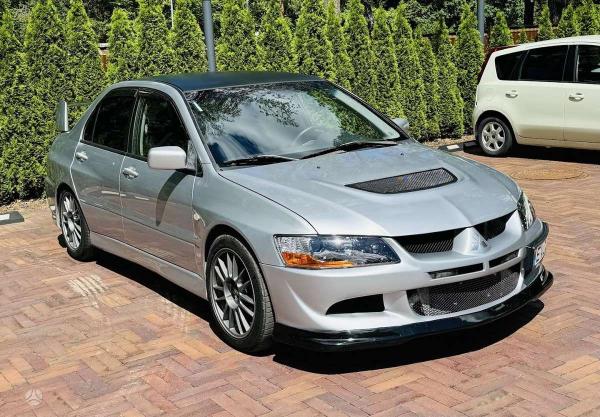 Pelēks Mitsubishi lancer-evolution 2005 Viļņa, ar dzinēja tilpumu 2.00 L un nobraukumu 131 tūkst. km par 38000 €, foto 4 vietnē AUTOMOTO.COM.LV