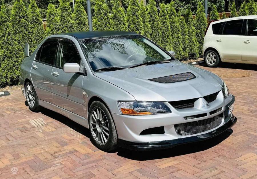 Pelēks Mitsubishi lancer-evolution 2005 Viļņa, ar dzinēja tilpumu 2.00 L un nobraukumu 131 tūkst. km par 38000 €, foto 5 vietnē AUTOMOTO.COM.LV