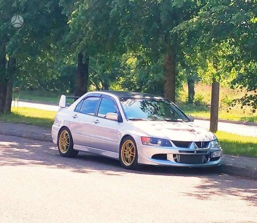Pelēks Mitsubishi lancer-evolution 2005 Viļņa, ar dzinēja tilpumu 2.00 L un nobraukumu 131 tūkst. km par 38000 €, foto 19 vietnē AUTOMOTO.COM.LV