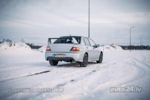 Pelēks Mitsubishi lancer-evolution 2006 Tallina, ar dzinēja tilpumu 2.00 L un nobraukumu 145 tūkst. km par 38000 €, foto 5 vietnē AUTOMOTO.COM.LV