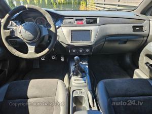 Pelēks Mitsubishi lancer-evolution 2006 Tallina, ar dzinēja tilpumu 2.00 L un nobraukumu 212 tūkst. km par 40900 €, foto 4 vietnē AUTOMOTO.COM.LV