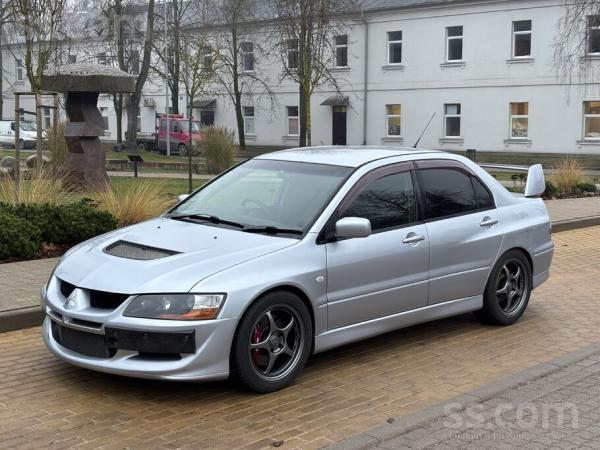 Mitsubishi lancer-evolution 2005 in Riga, with an engine capacity of 2.00 L and mileage of 166 thousand km for 26500 €, photo 1 on AUTOMOTO.COM.LV