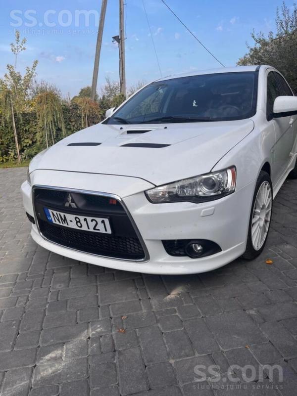 Balts Mitsubishi lancer-evolution 2011 Jelgava, ar dzinēja tilpumu 2.00 L un nobraukumu 130 tūkst. km par 11501 €, foto 1 vietnē AUTOMOTO.COM.LV