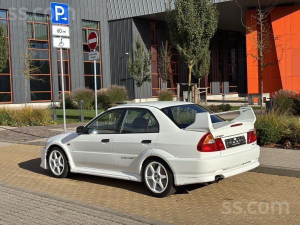 White Mitsubishi lancer-evolution 1998 in Riga, with an engine capacity of 2.00 L and mileage of 59 thousand km for 69500 €, photo 2 on AUTOMOTO.COM.LV