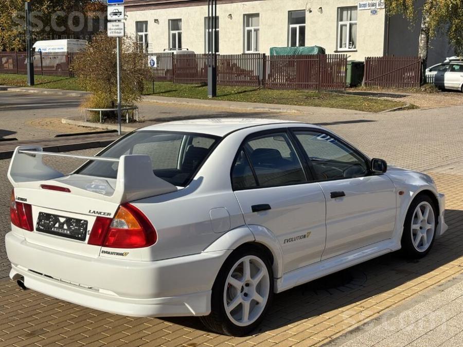 Balts Mitsubishi lancer-evolution 1998 Rīga, ar dzinēja tilpumu 2.00 L un nobraukumu 59 tūkst. km par 69500 €, foto 3 vietnē AUTOMOTO.COM.LV