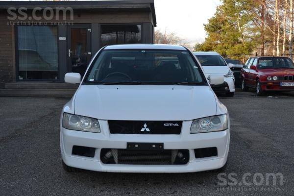 Balts Mitsubishi lancer-evolution 2002 Rīga, ar dzinēja tilpumu 2.00 L un nobraukumu 160 tūkst. km par 14500 €, foto 8 vietnē AUTOMOTO.COM.LV