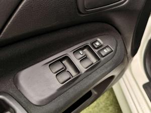 Balts Mitsubishi lancer-evolution 2003 Panevēža, ar dzinēja tilpumu 2.00 L un nobraukumu 107 tūkst. km par 31500 €, foto 14 vietnē AUTOMOTO.COM.LV