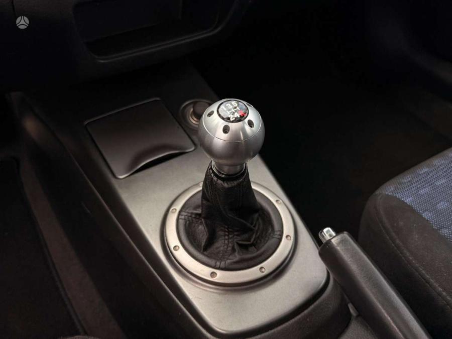 Balts Mitsubishi lancer-evolution 2003 Panevēža, ar dzinēja tilpumu 2.00 L un nobraukumu 107 tūkst. km par 31500 €, foto 23 vietnē AUTOMOTO.COM.LV