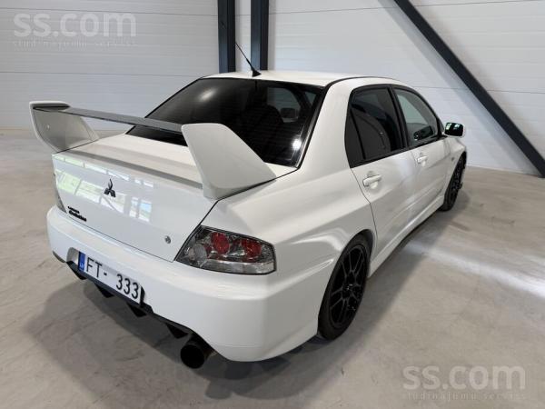 Balts Mitsubishi lancer-evolution 2005 Rīga, ar dzinēja tilpumu 2.00 L un nobraukumu 55 tūkst. km par 36999 €, foto 6 vietnē AUTOMOTO.COM.LV