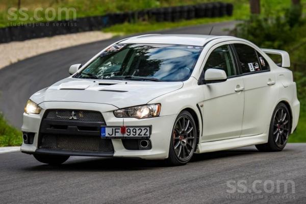 Balts Mitsubishi lancer-evolution 2010 Rīga, ar dzinēja tilpumu 2.00 L un nobraukumu 122 tūkst. km par 23499 €, foto 1 vietnē AUTOMOTO.COM.LV