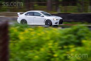 Balts Mitsubishi lancer-evolution 2010 Rīga, ar dzinēja tilpumu 2.00 L un nobraukumu 122 tūkst. km par 23499 €, foto 3 vietnē AUTOMOTO.COM.LV