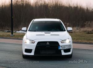 Balts Mitsubishi lancer-evolution 2012 Tallina, ar dzinēja tilpumu 2.00 L un nobraukumu 127 tūkst. km par 42900 €, foto 2 vietnē AUTOMOTO.COM.LV