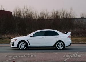 Balts Mitsubishi lancer-evolution 2012 Tallina, ar dzinēja tilpumu 2.00 L un nobraukumu 127 tūkst. km par 42900 €, foto 4 vietnē AUTOMOTO.COM.LV