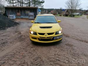 Yellow Mitsubishi lancer-evolution 2003 in Valmiera, with an engine capacity of 2.00 L and mileage of 106 thousand km for 23000 €, photo 3 on AUTOMOTO.COM.LV