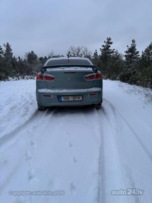 Zaļš Mitsubishi Lancer 2008 Kuresāre, ar dzinēja tilpumu 1.80 L un nobraukumu 190 tūkst. km par 4000 €, foto 5 vietnē AUTOMOTO.COM.LV