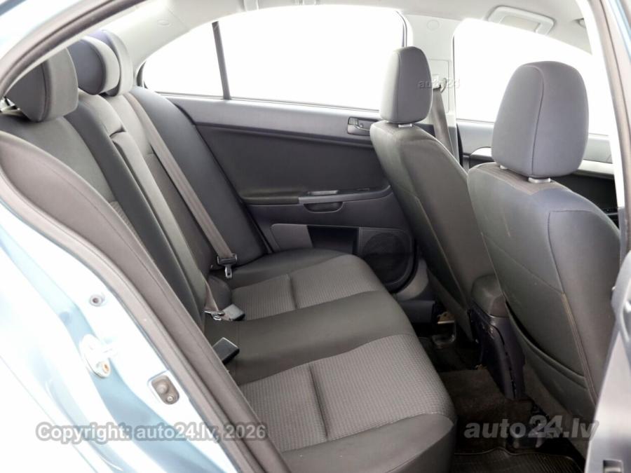 Zaļš Mitsubishi Lancer 2008 Tallina, ar dzinēja tilpumu 1.50 L un nobraukumu 129 tūkst. km par 2199 €, foto 8 vietnē AUTOMOTO.COM.LV