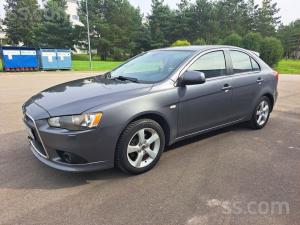 Pelēks Mitsubishi Lancer 2011 Jēkabpils, ar dzinēja tilpumu 1.80 L un nobraukumu 284 tūkst. km par 2800 €, foto 8 vietnē AUTOMOTO.COM.LV