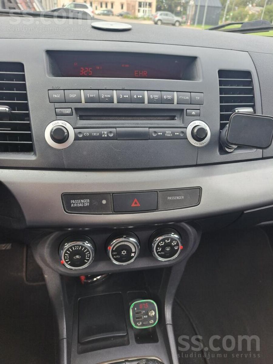 Pelēks Mitsubishi Lancer 2011 Jēkabpils, ar dzinēja tilpumu 1.80 L un nobraukumu 284 tūkst. km par 2800 €, foto 19 vietnē AUTOMOTO.COM.LV
