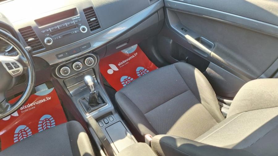 Pelēks Mitsubishi Lancer 2009 Rīga, ar dzinēja tilpumu 1.80 L un nobraukumu 269 tūkst. km par 3290 €, foto 9 vietnē AUTOMOTO.COM.LV