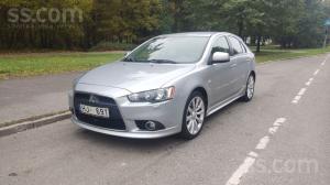 Pelēks Mitsubishi Lancer 2009 Rīga, ar dzinēja tilpumu 1.80 L un nobraukumu 134 tūkst. km par 3000 €, foto  vietnē AUTOMOTO.COM.LV