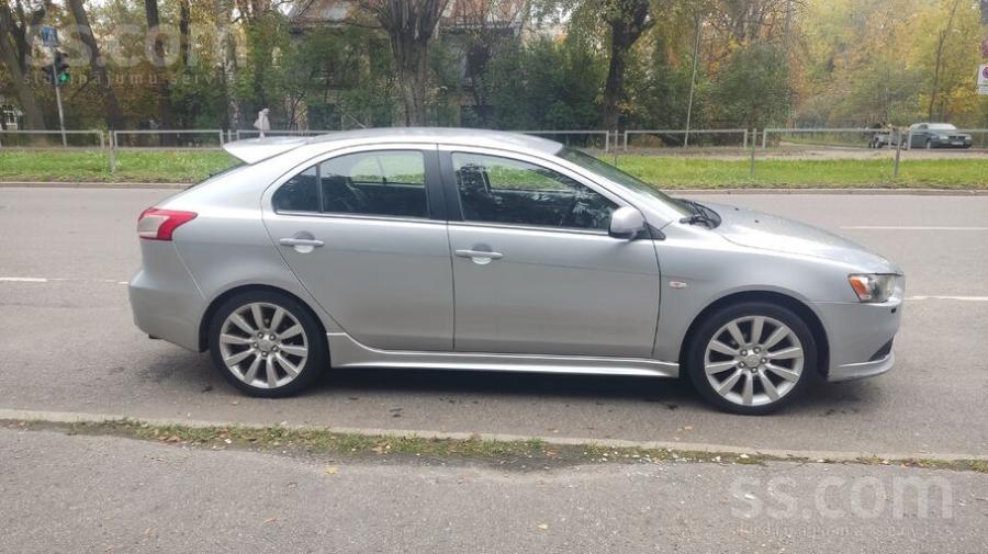 Pelēks Mitsubishi Lancer 2009 Rīga, ar dzinēja tilpumu 1.80 L un nobraukumu 134 tūkst. km par 3000 €, foto 5 vietnē AUTOMOTO.COM.LV