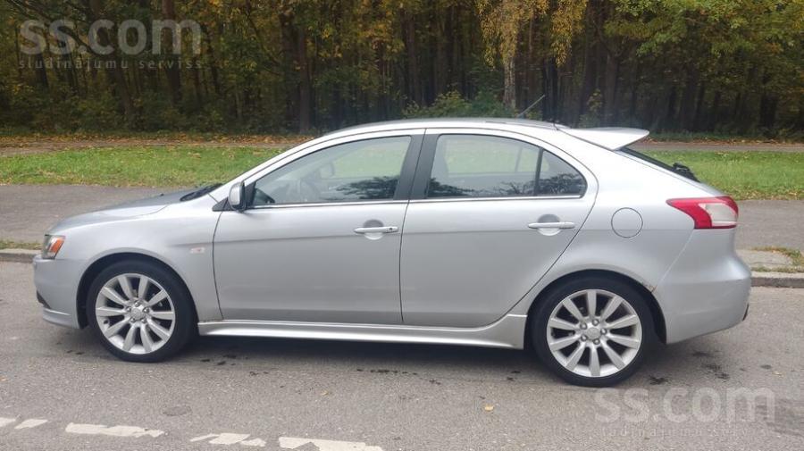 Pelēks Mitsubishi Lancer 2009 Rīga, ar dzinēja tilpumu 1.80 L un nobraukumu 134 tūkst. km par 3000 €, foto 6 vietnē AUTOMOTO.COM.LV