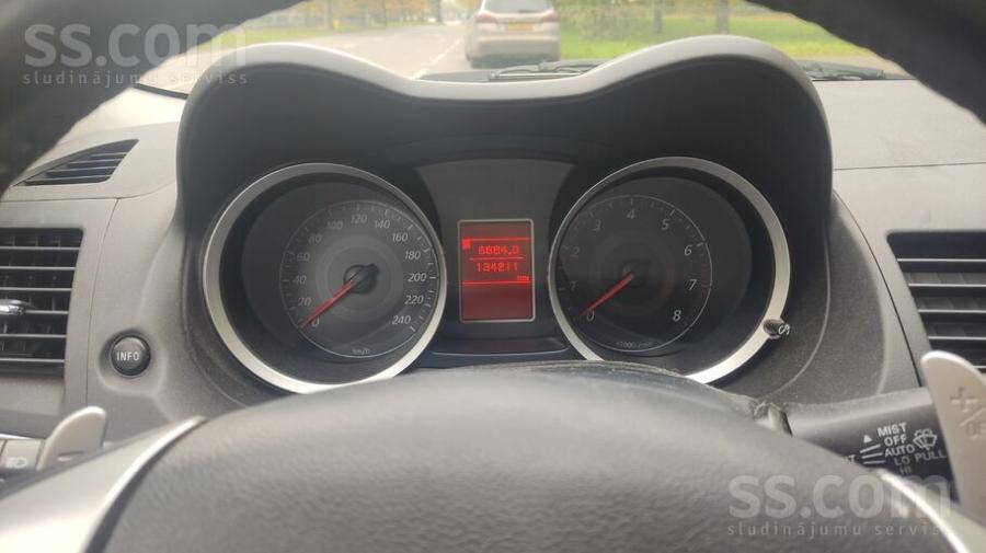 Pelēks Mitsubishi Lancer 2009 Rīga, ar dzinēja tilpumu 1.80 L un nobraukumu 134 tūkst. km par 3000 €, foto 8 vietnē AUTOMOTO.COM.LV