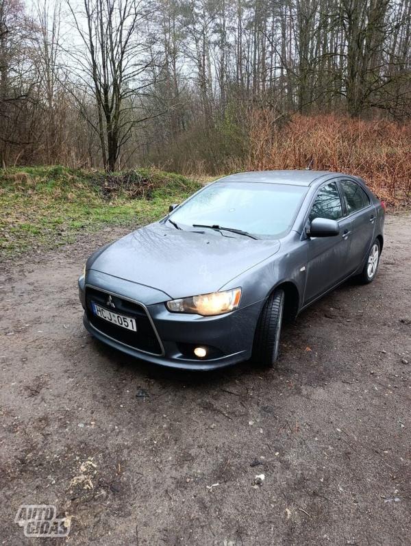 Pelēks Mitsubishi Lancer 2010 Viļņa, ar dzinēja tilpumu 2.00 L un nobraukumu 320 tūkst. km par 1850 €, foto 2 vietnē AUTOMOTO.COM.LV