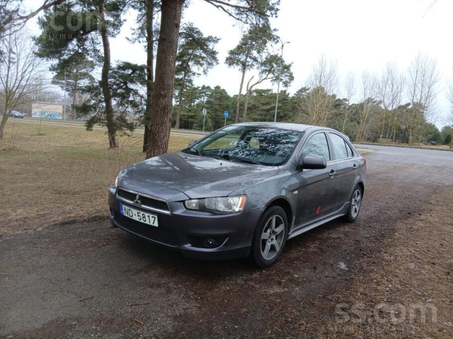 Pelēks Mitsubishi Lancer 2010 Liepāja, ar dzinēja tilpumu 2.00 L un nobraukumu 295 tūkst. km par 2100 €, foto 9 vietnē AUTOMOTO.COM.LV