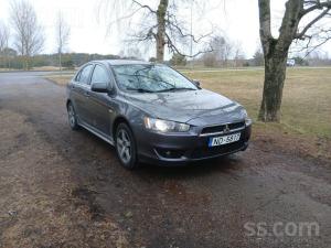 Pelēks Mitsubishi Lancer 2010 Liepāja, ar dzinēja tilpumu 2.00 L un nobraukumu 295 tūkst. km par 2100 €, foto 10 vietnē AUTOMOTO.COM.LV