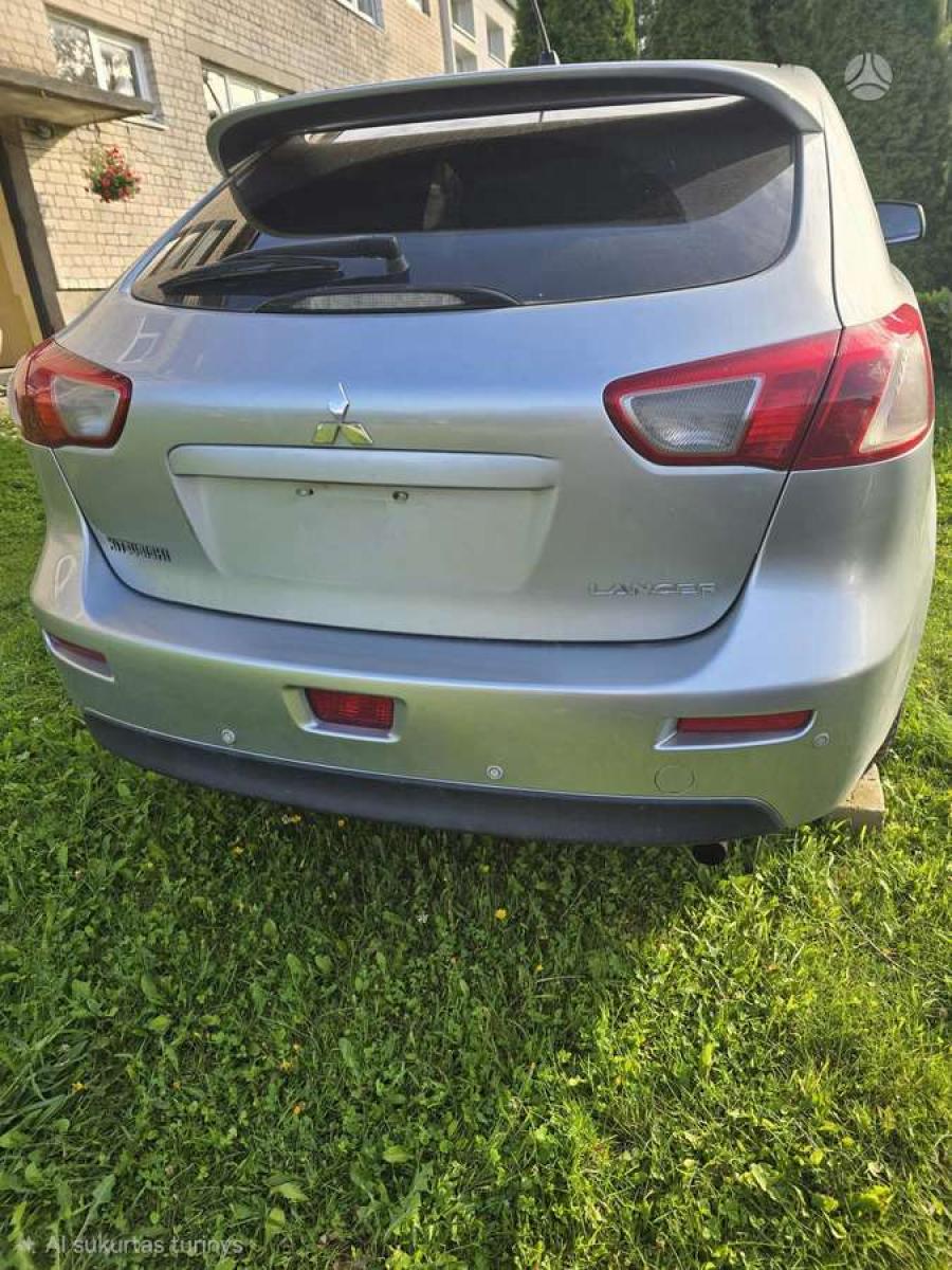Pelēks Mitsubishi Lancer 2010 Viļņa, ar dzinēja tilpumu 1.80 L un nobraukumu 104 tūkst. km par 4000 €, foto 6 vietnē AUTOMOTO.COM.LV