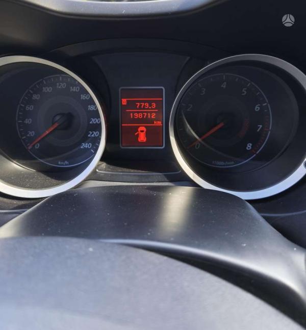 Grey Mitsubishi Lancer 2010 in Mazeikiai, with an engine capacity of 1.80 L and mileage of 199 thousand km for 4000 €, photo 9 on AUTOMOTO.COM.LV