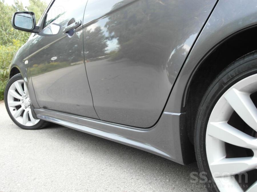 Pelēks Mitsubishi Lancer 2010 Rīga, ar dzinēja tilpumu 1.80 L un nobraukumu 185 tūkst. km par 3550 €, foto 25 vietnē AUTOMOTO.COM.LV