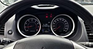 Pelēks Mitsubishi Lancer 2014 Viļņa, ar dzinēja tilpumu 1.59 L un nobraukumu 128 tūkst. km par 4950 €, foto 29 vietnē AUTOMOTO.COM.LV