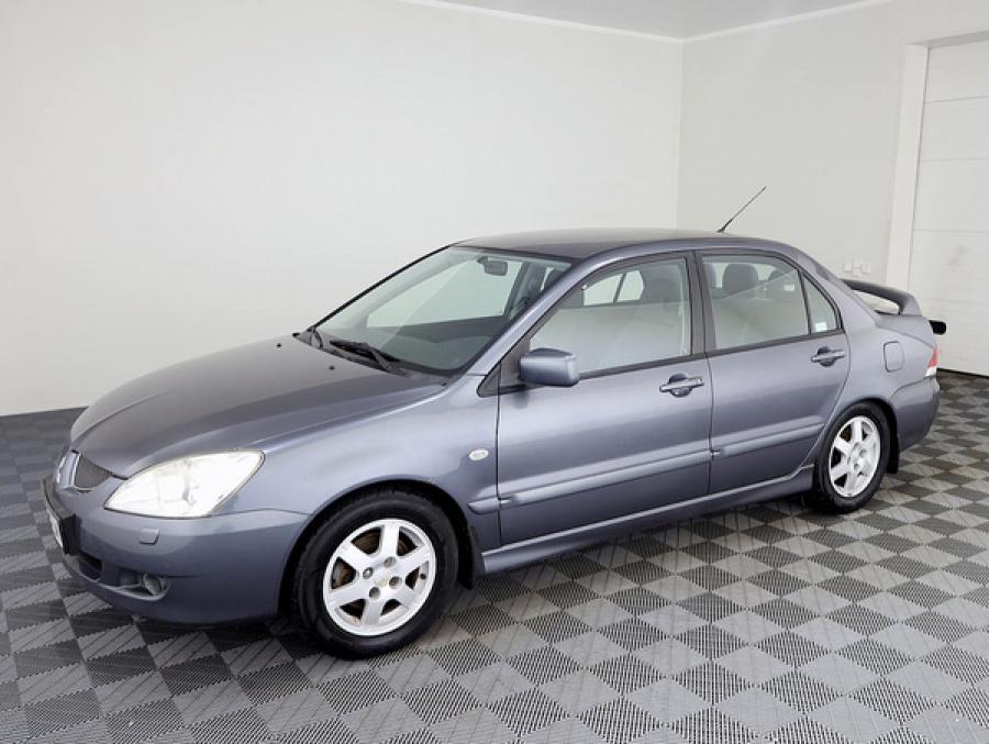 Grey Mitsubishi Lancer 2005 in Tallinn, with an engine capacity of 1.60 L and mileage of 119 thousand km for 1699 €, photo 3 on AUTOMOTO.COM.LV
