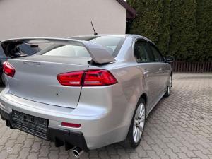 Grey Mitsubishi Lancer 2007 in Marijampole, with an engine capacity of 2.00 L and mileage of 280 thousand km for 5900 €, photo 6 on AUTOMOTO.COM.LV