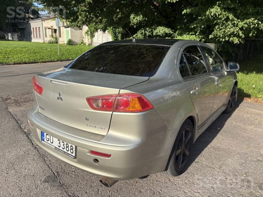 Pelēks Mitsubishi Lancer 2007 Rīga, ar dzinēja tilpumu 2.00 L un nobraukumu 275 tūkst. km par 1280 €, foto 6 vietnē AUTOMOTO.COM.LV
