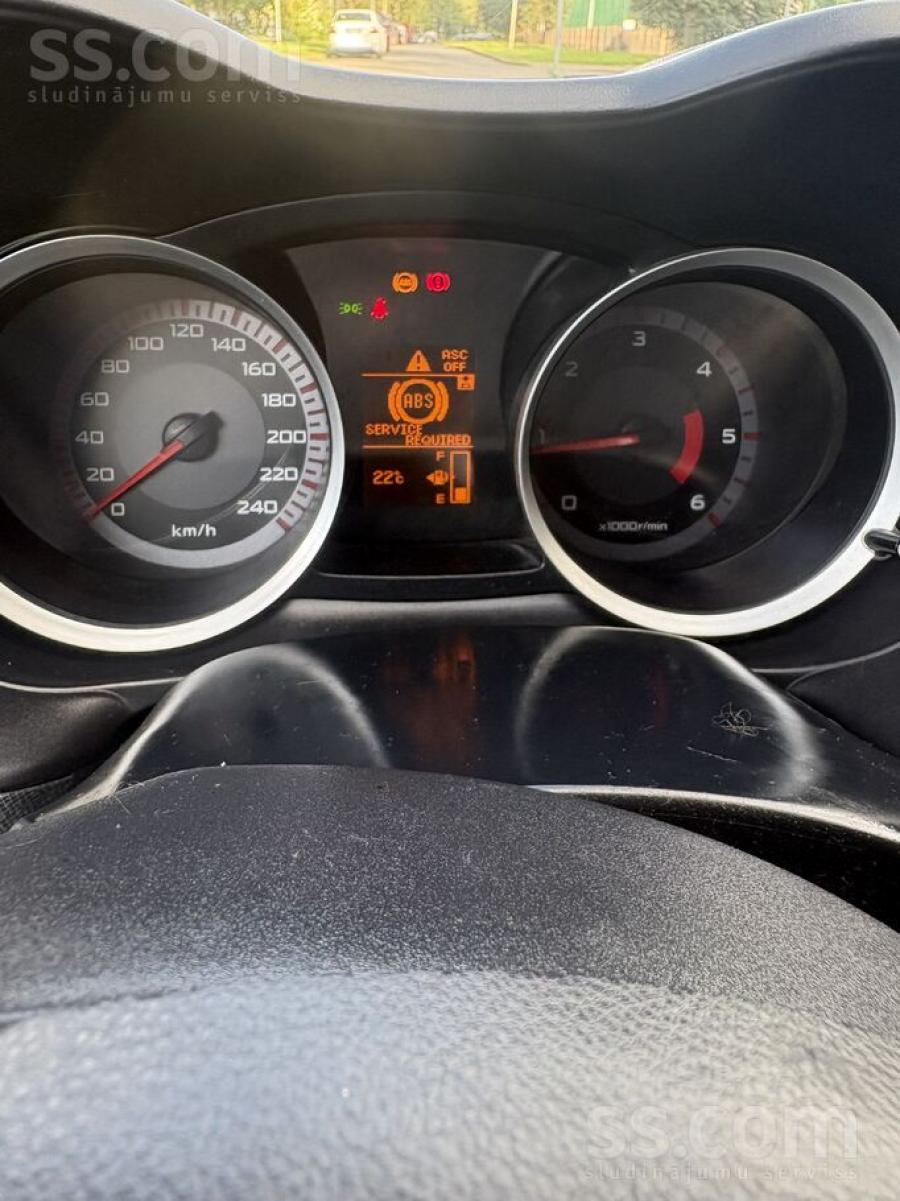 Pelēks Mitsubishi Lancer 2007 Rīga, ar dzinēja tilpumu 2.00 L un nobraukumu 275 tūkst. km par 1280 €, foto 14 vietnē AUTOMOTO.COM.LV