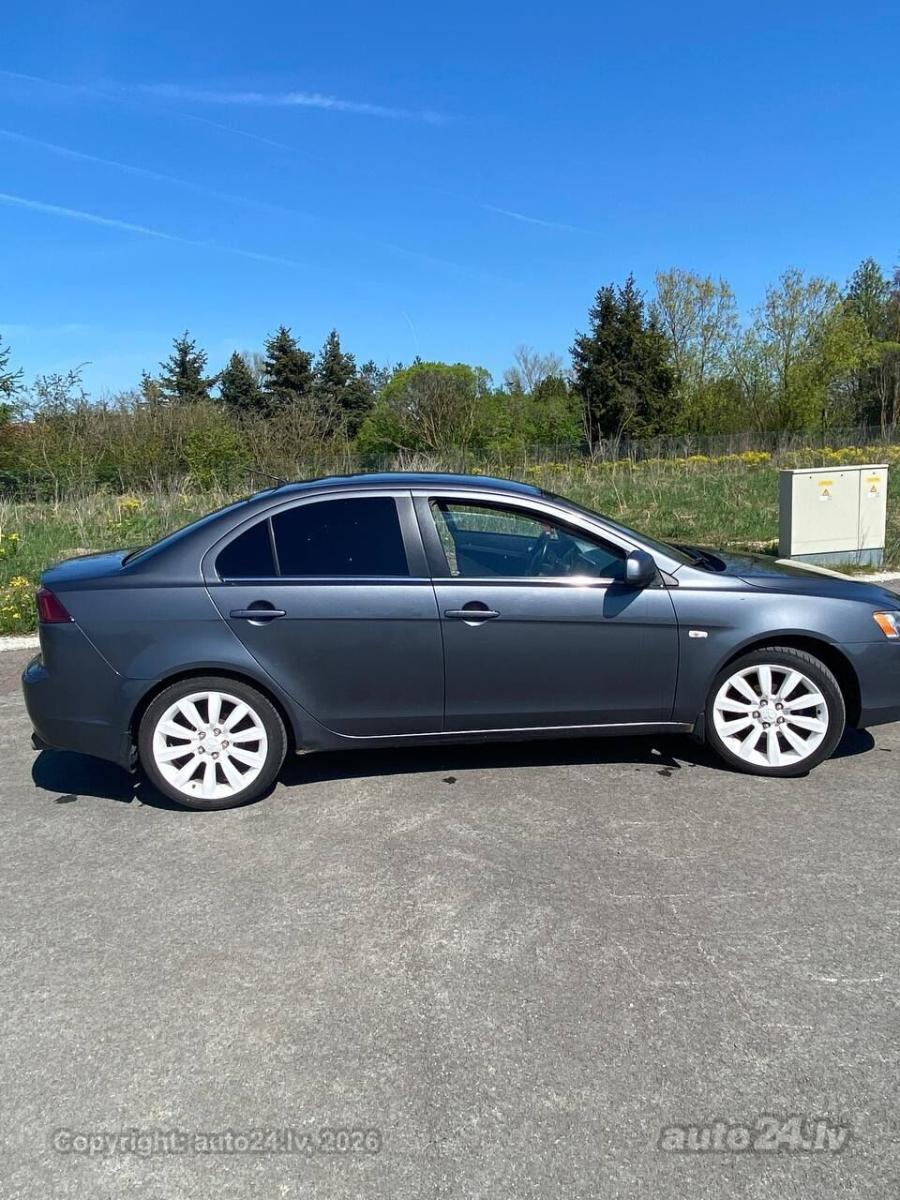 Pelēks Mitsubishi Lancer 2007 Tallina, ar dzinēja tilpumu 1.50 L un nobraukumu 215 tūkst. km par 1489 €, foto 4 vietnē AUTOMOTO.COM.LV