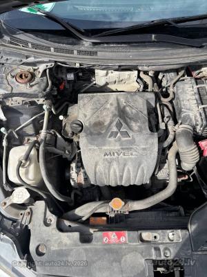 Pelēks Mitsubishi Lancer 2007 Tallina, ar dzinēja tilpumu 1.50 L un nobraukumu 215 tūkst. km par 1489 €, foto 10 vietnē AUTOMOTO.COM.LV