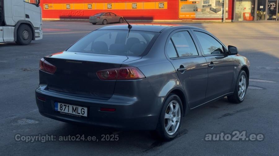 Pelēks Mitsubishi Lancer 2008 Tallina, ar dzinēja tilpumu 1.50 L un nobraukumu 300 tūkst. km par 2200 €, foto 3 vietnē AUTOMOTO.COM.LV